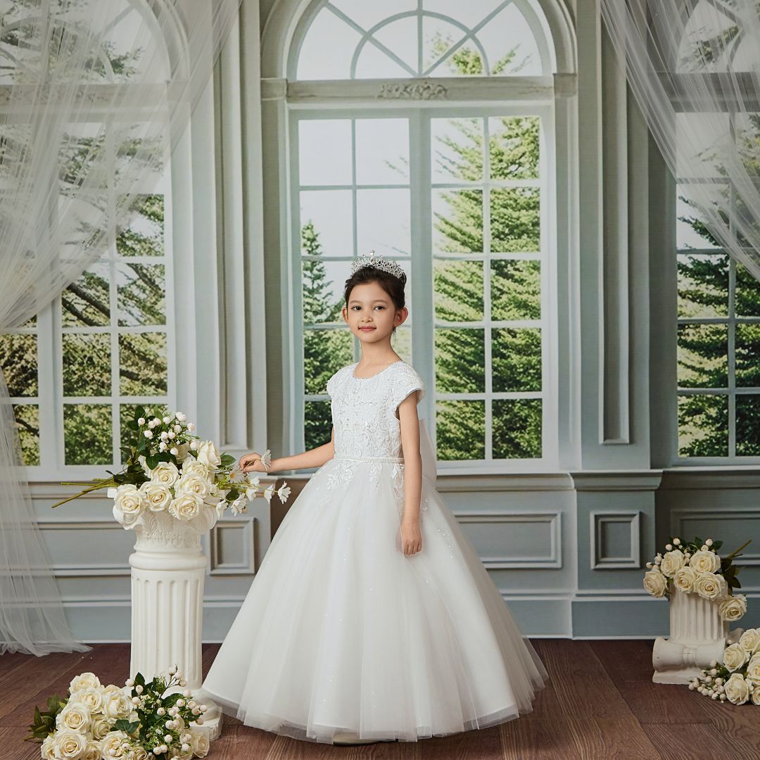 Princess Daliana – Elegance in its purest form - Alexas Little Boutique