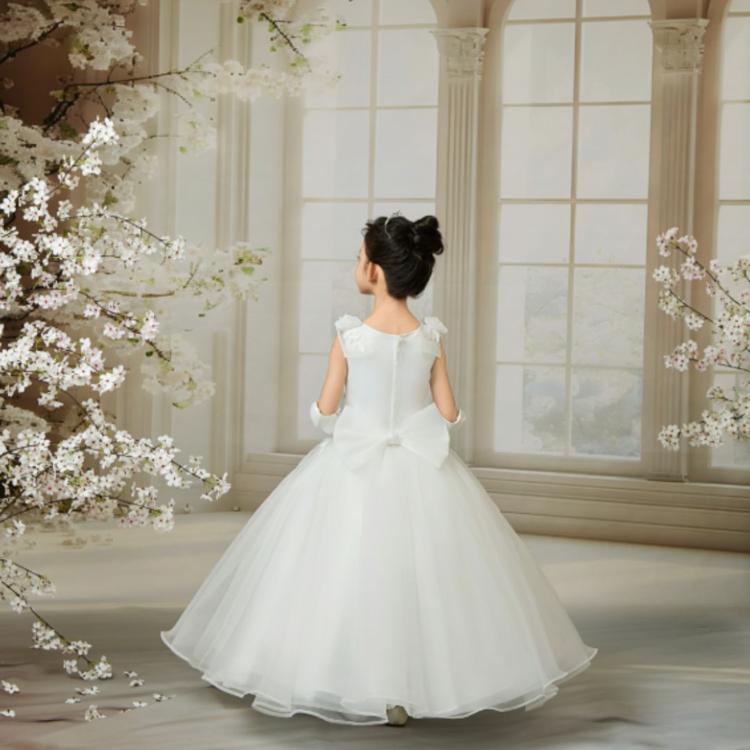 Princess Daliana – Purity and elegance for a sacred day - Alexas Little ...